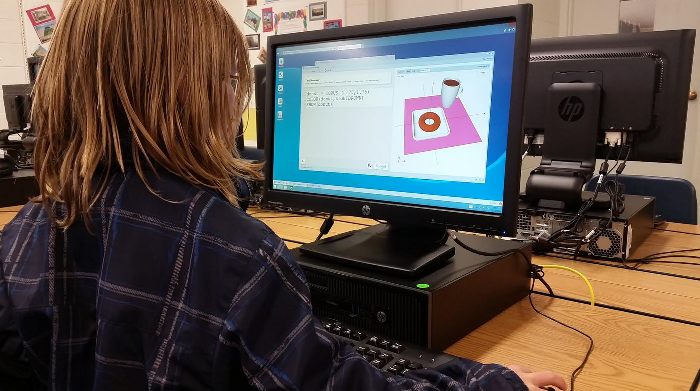 Classroom-Testing the First Fully Self-Paced 3D Modeling Course on the Web